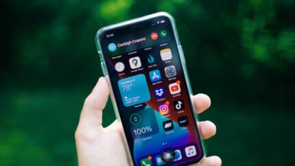 How to change a SIM card in an iPhone - ESIMUSA.com